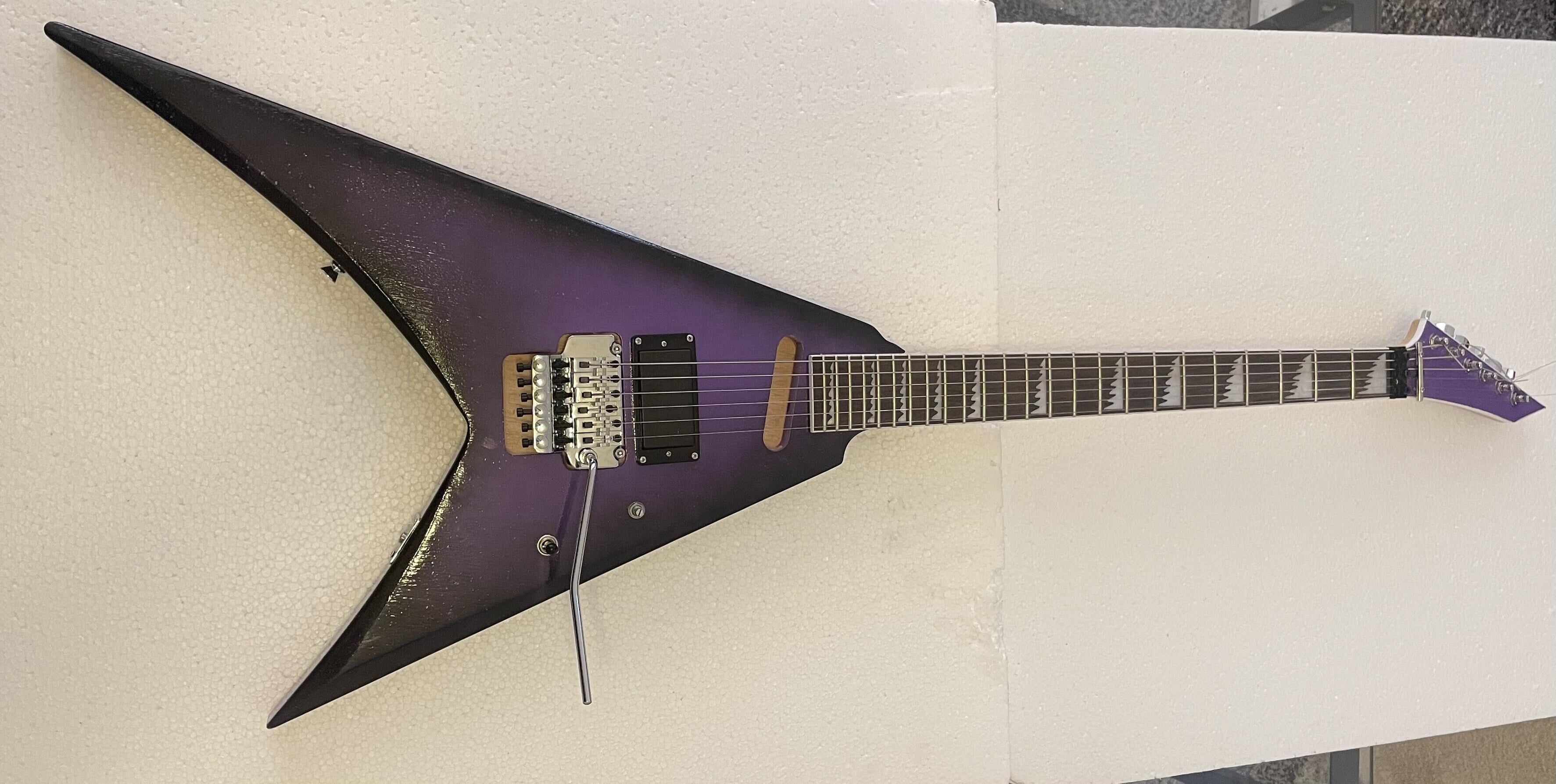 #15018 order, Flying V Custom Design Guitar Kit, made by Alahapperuma ...