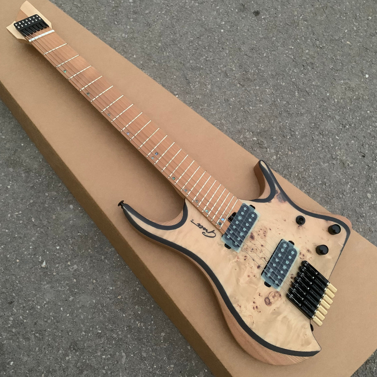 7 Strings Headless Ash Body Electric Guitar with Burl Maple Top (YMZ-2 ...