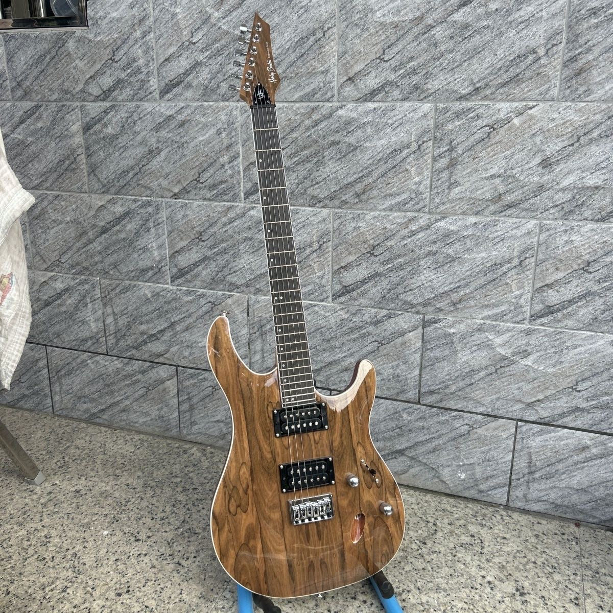 PANGO MUSIC Right Hand Electric Guitar (PHB-932) — Guitar Kit Shop