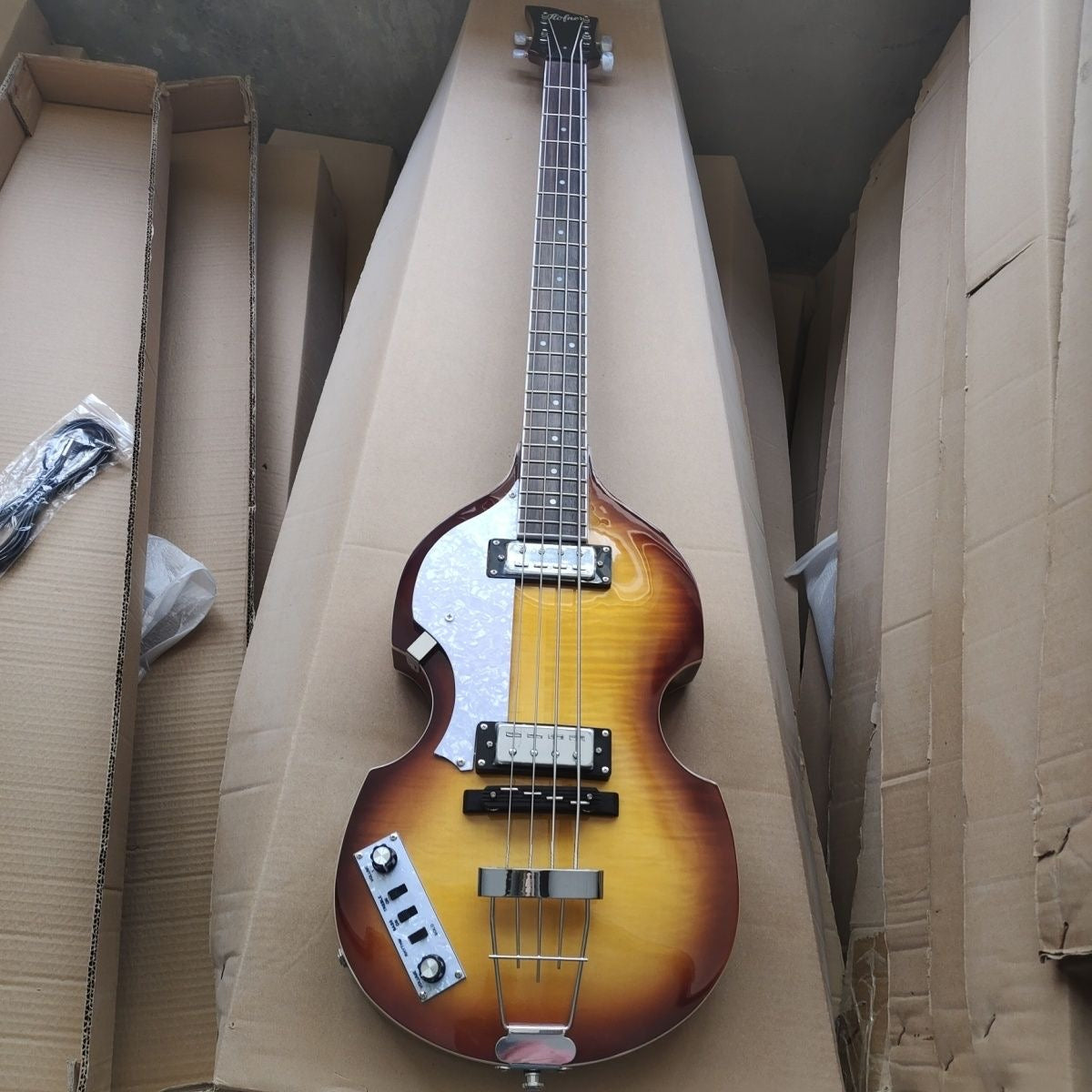 4 Strings Left Hand Electric Bass Guitar (PNY-012) — Guitar Kit Shop